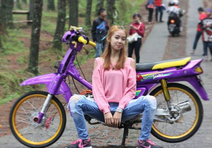 Kumpulan foto model motor modifikasi cantik