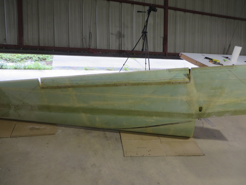 The Long EZ Build: Aileron hinges and install