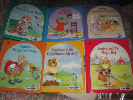 JuaiMurah: A Bag Of 6 Alphapets Books