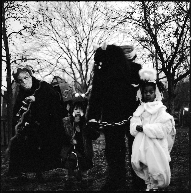 Writers in London in the 1890s: Perchta and the History of Oliebollen