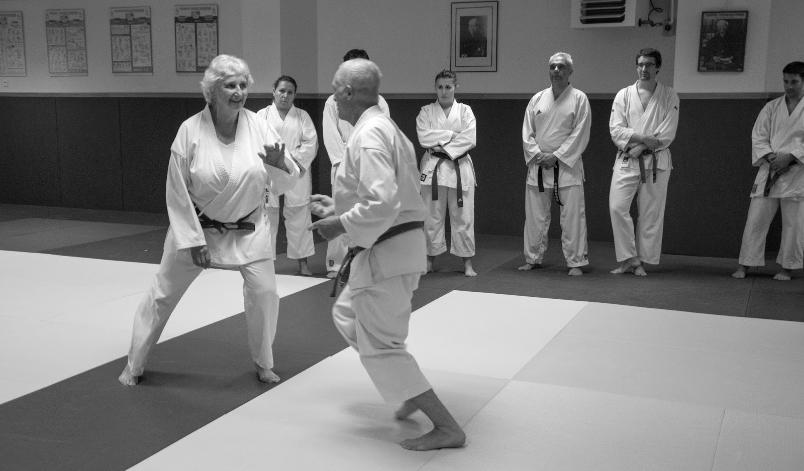 Visite de Renée HUG au dojo (1) - CEST Karaté Shotokan - Tours Centre