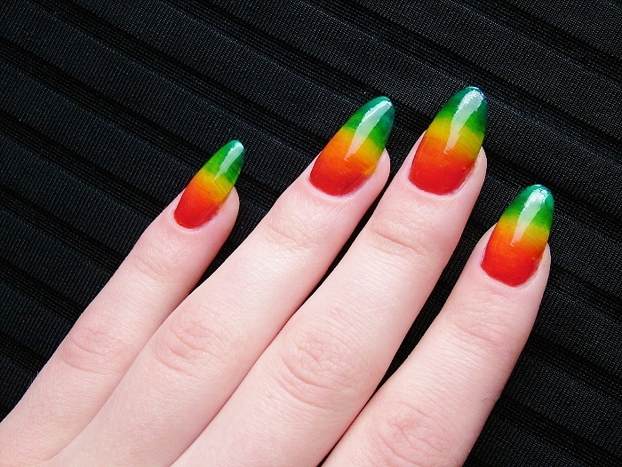 Magda Nailart: Reggae nails ;)