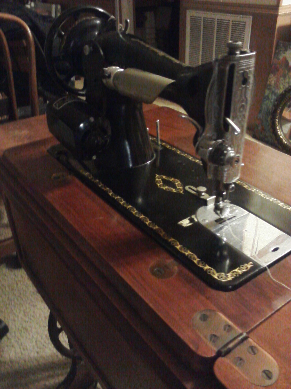 Singer 15 vs. Singer 115 Sewing Machine