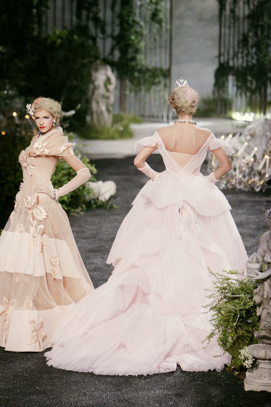 Fashion Show: Christian Dior Haute Couture Fall 2005 | John Galliano