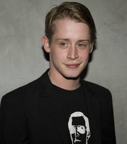 2012 Macaulay Culkin Hairstyles | Celebrity Hair Cuts