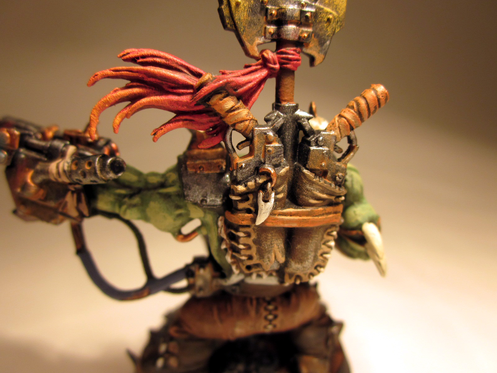 Battleground Hobbies: Warhammer 40K Ork Warboss Painted!
