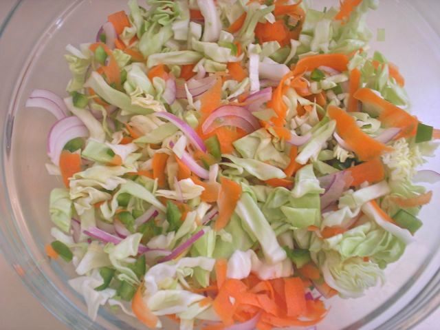 The Briny Lemon: Beer-Brined Brats with Hot Thousand Island Slaw