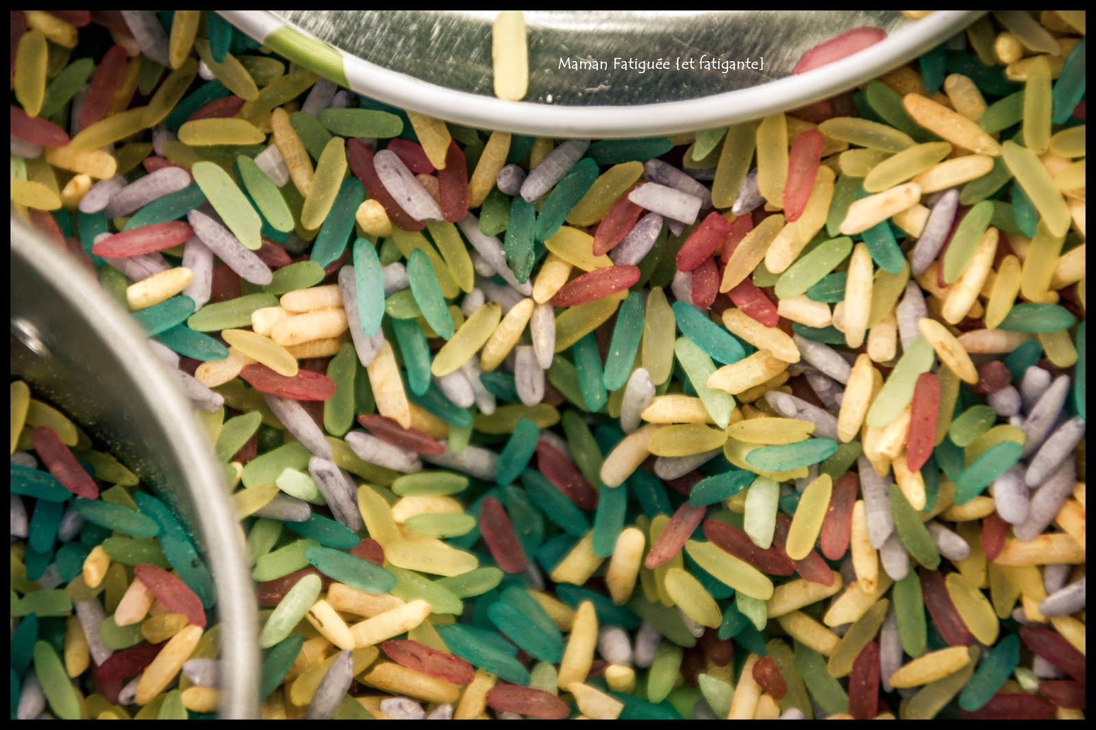 Riz coloré {2 activités en 1} - Maman Fatiguée {et Fatigante}