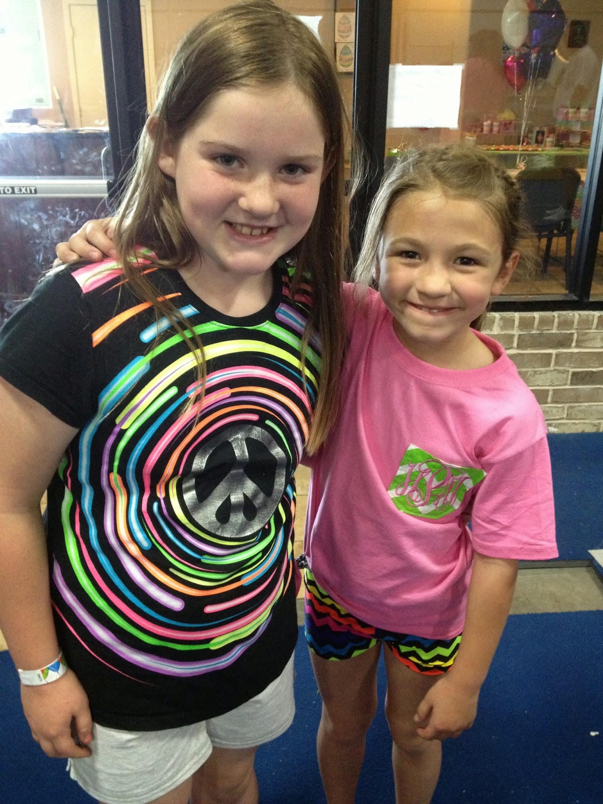 Trendy Mindy and Her Loves...: Hadlee's Chevron Birthday Party!!!