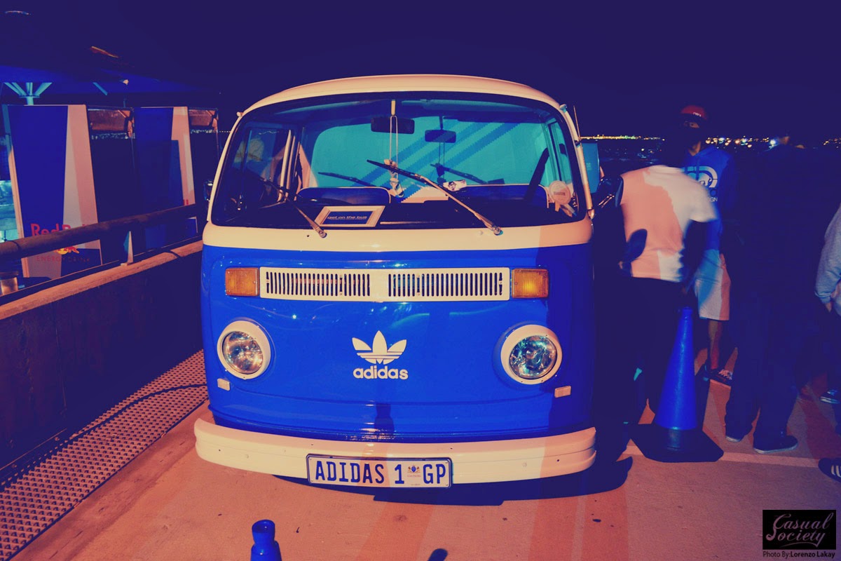 Eduardo Pérez-Ascanio VW. Tenerife: Adidas Bus