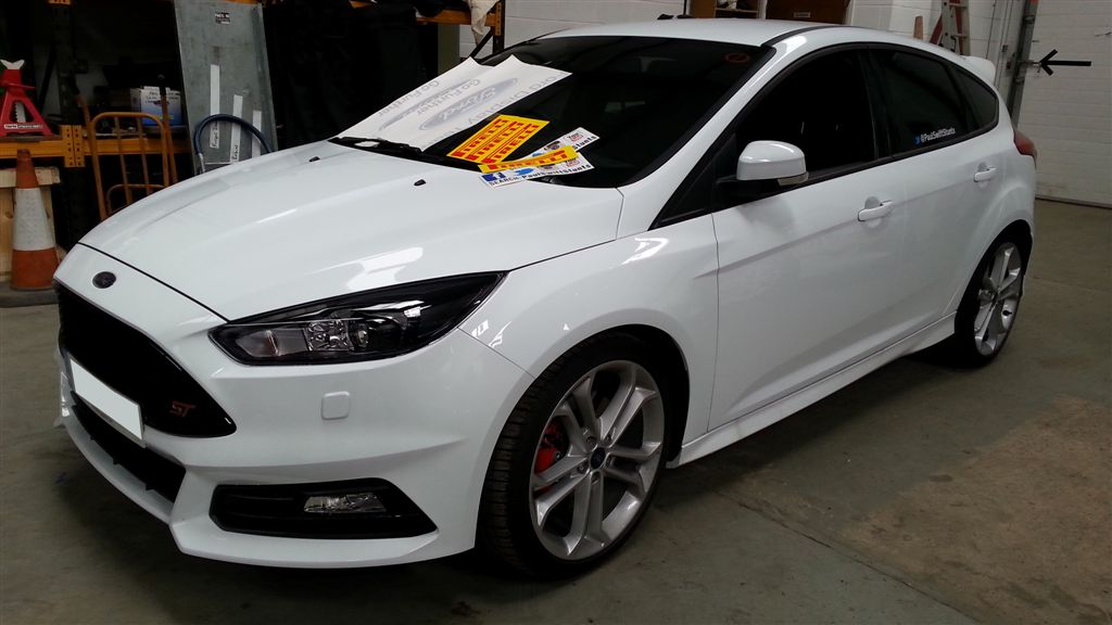 The Green I Signs Blog: Green I Signs Blog Ford Focus ST graphics for ...