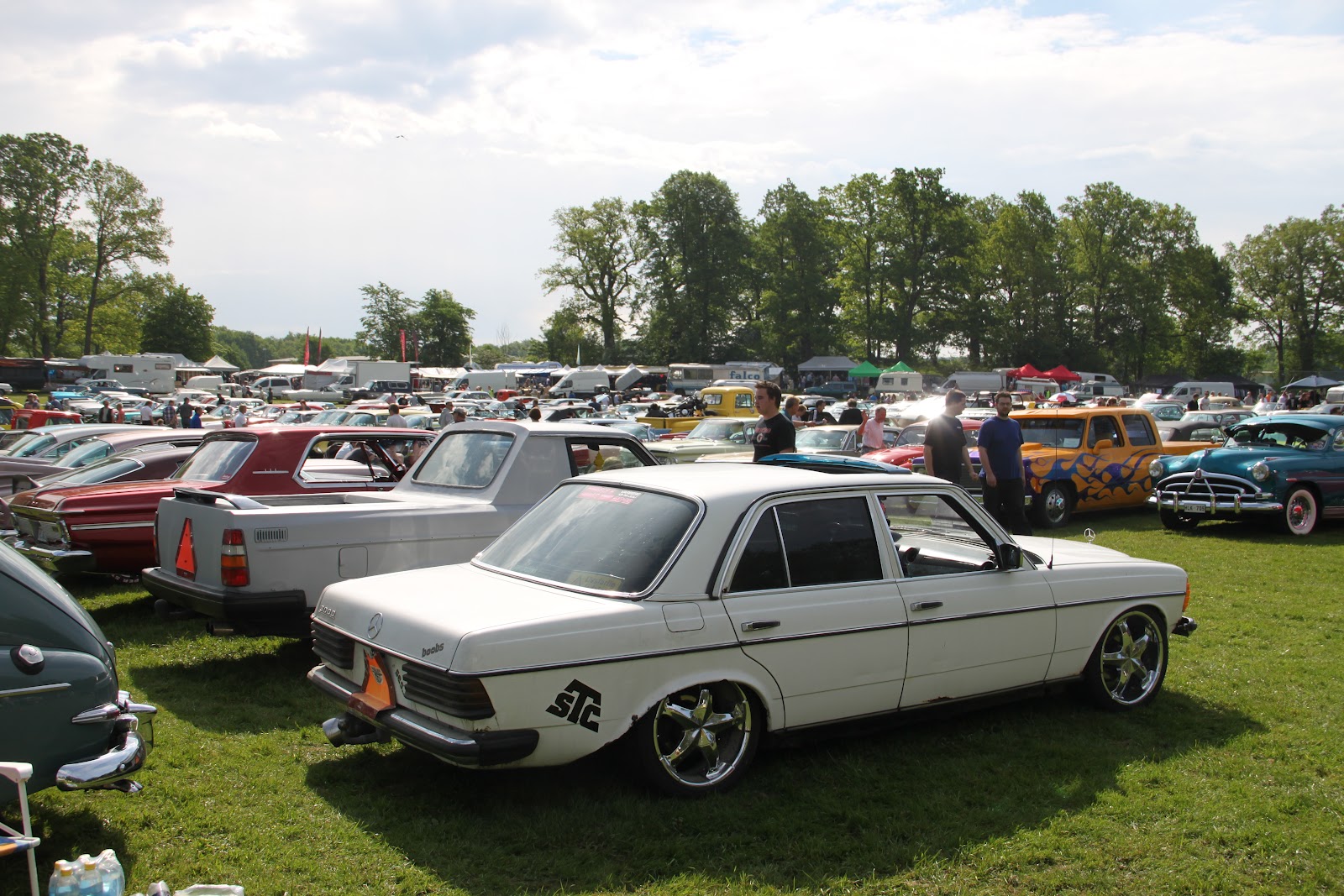 Epa- & A-traktorer: Volvo 245 - Kapad & Mercedes-Benz 300D - Okapad