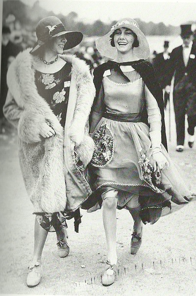 Fashion Philo: 1920-1929 FASHION STREET STYLE