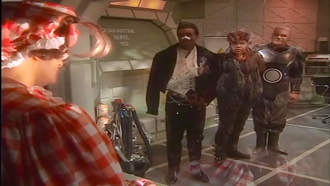 Rotten Reelz Reviews: Red Dwarf Favorites: Quarantine