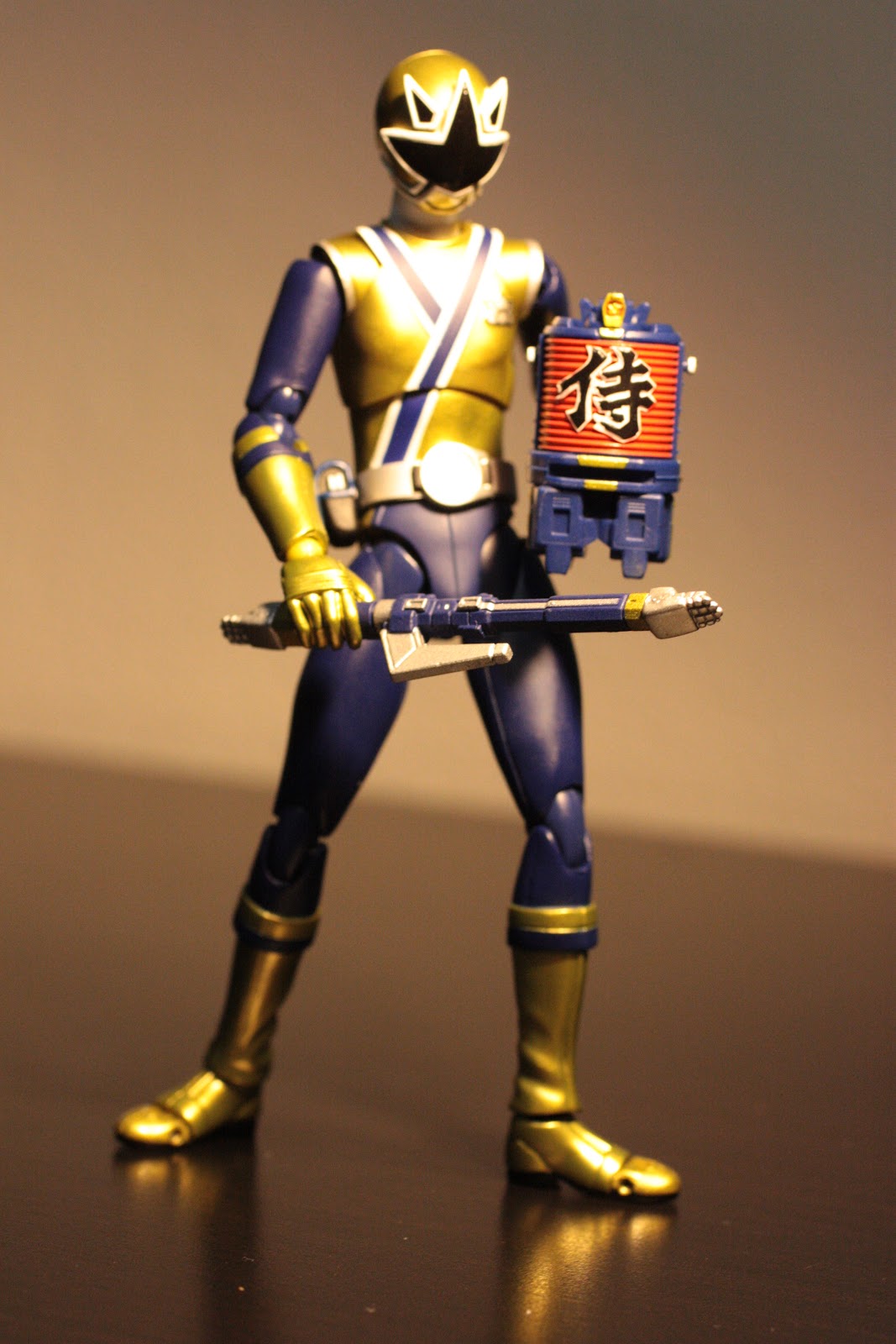 Firestarter's Blog: Toy Review: SH Figuarts Shinken Gold
