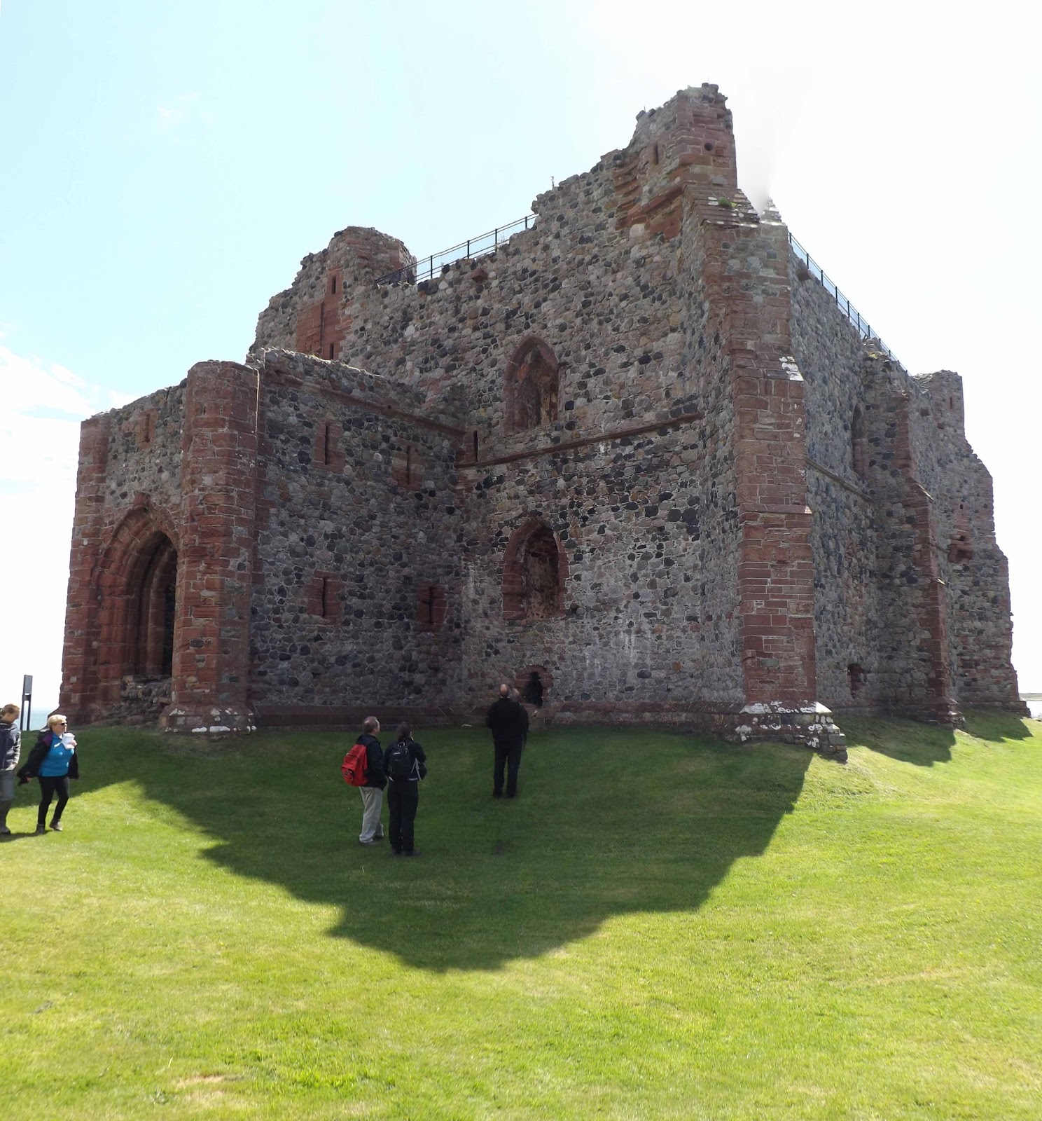 The castles, towers and fortified buildings of Cumbria: Piel Castle ...