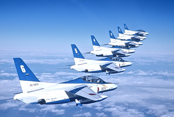 Chant du Départ: The Friday Flyby - 17 May