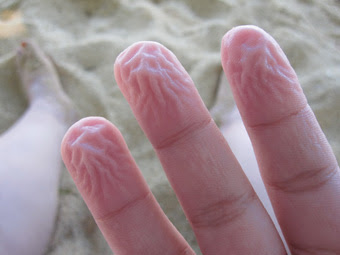 Why Skin Wrinkles In Water ? - Pics And Gifs