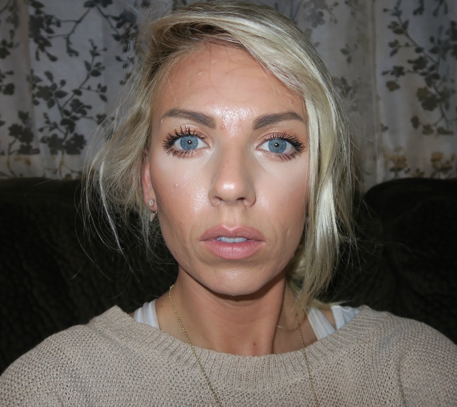 SAM SCHUERMAN: No7 Stay Perfect Foundation Review & Swatches