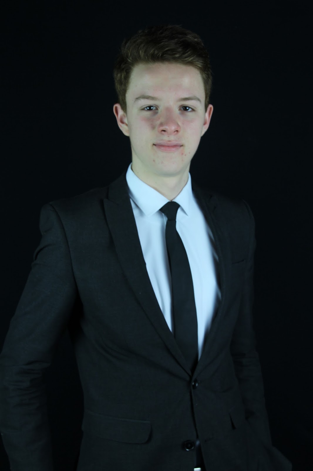 Charlotte and Lily: Actor/Actress Shots