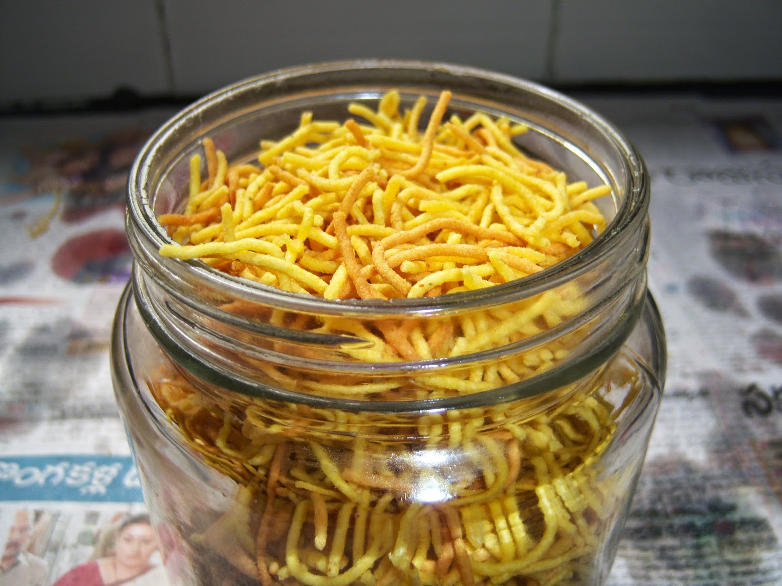 Aloo Bhujia -- Potato Sev Recipe -- How to make Aloo Bhujia at home - E ...