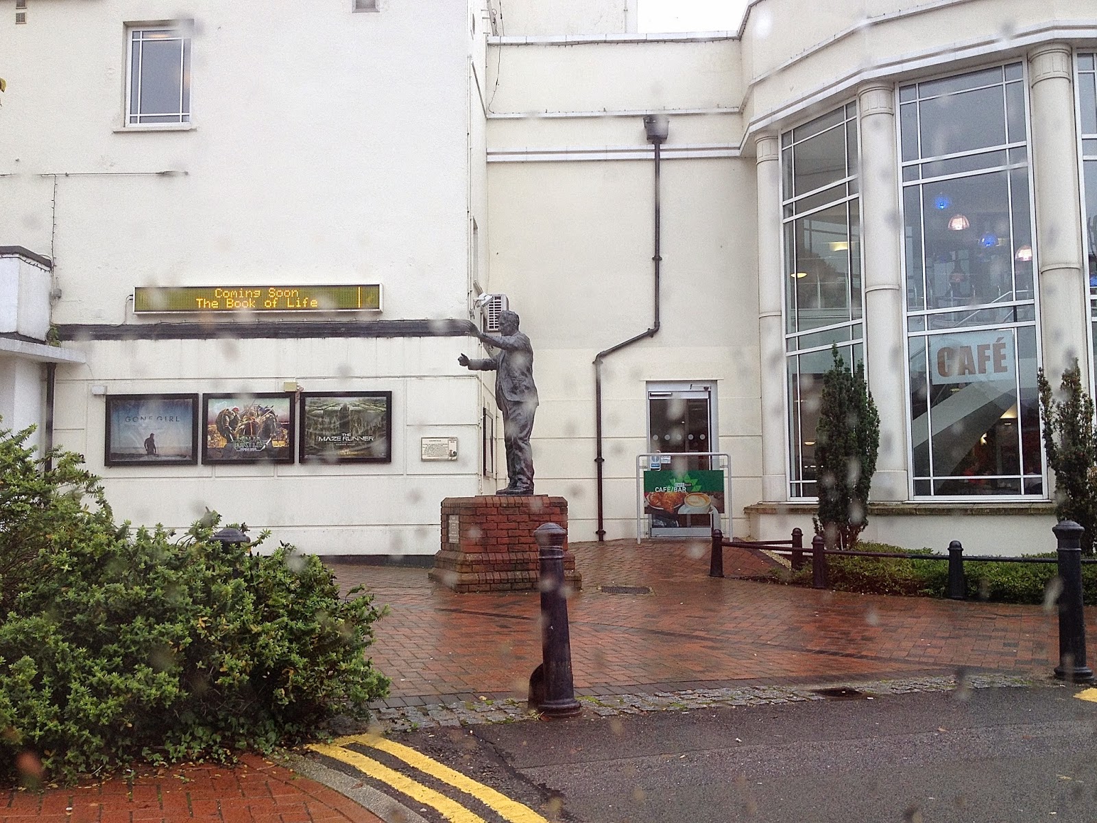 Travel with Angela Lansbury: Dorking, Delightful Town Has Vaughan ...