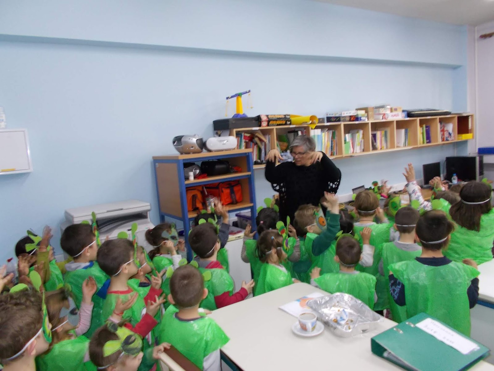 5o & 7o ΝΗΠΙΑΓΩΓΕΙΑ ΤΥΡΝΑΒΟΥ: " Το καπέλο και τη μάσκα μου φορώ...και ...