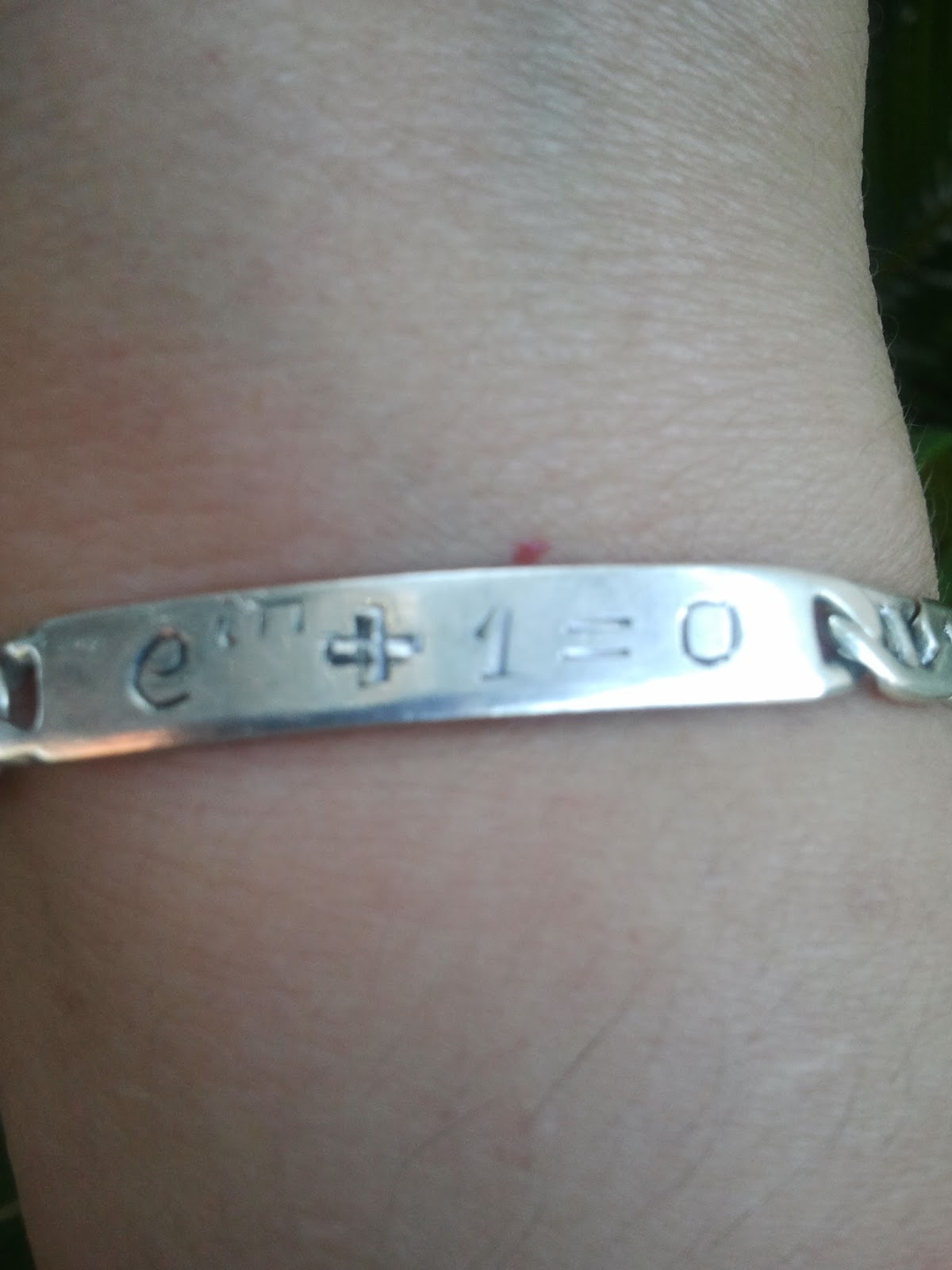 Araceli Giménez: BIJUTERIA MATEMÀTICA / mathematische Schmuck