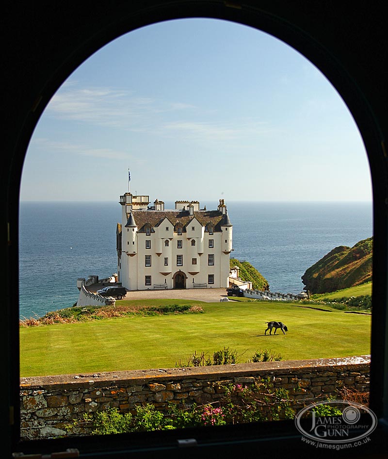 James Gunn Photography: Dunbeath Castle