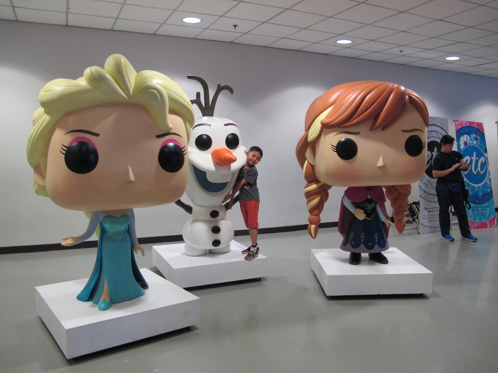 ToyCon + Pop Life FanXperience 2016!♥ - ARTSY FARTSY AVA