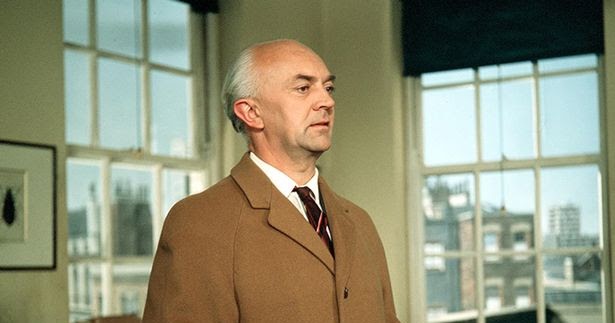 Carry On Blogging!: The actor George A Cooper has died