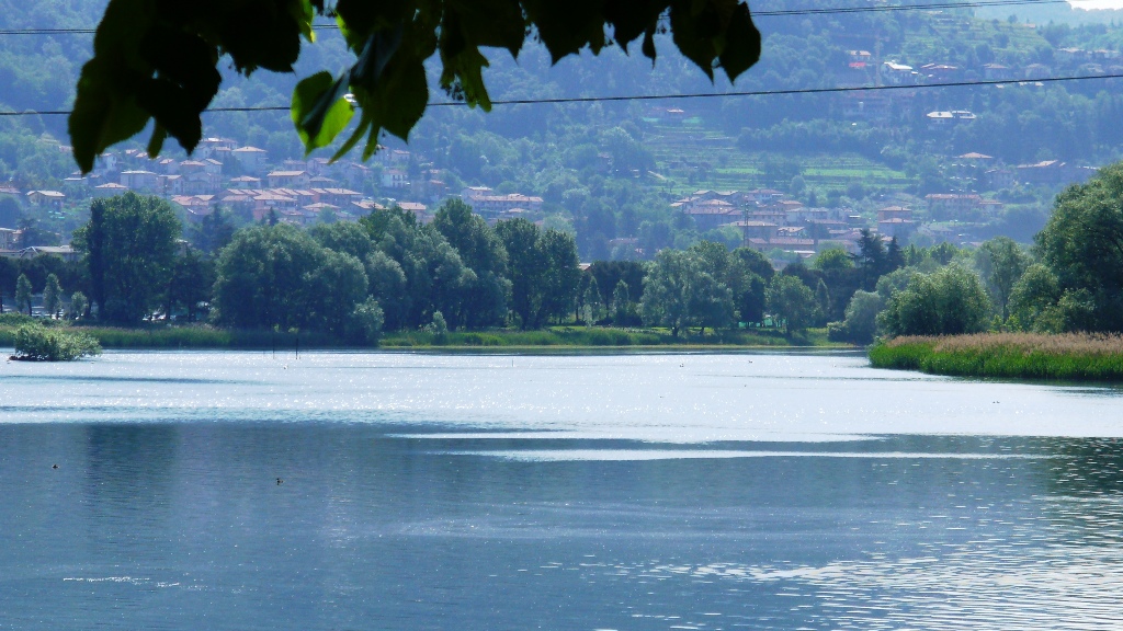 Inuit del Lario: IL LAGO DI OLGINATE: GEOGRAFIA E STORIA