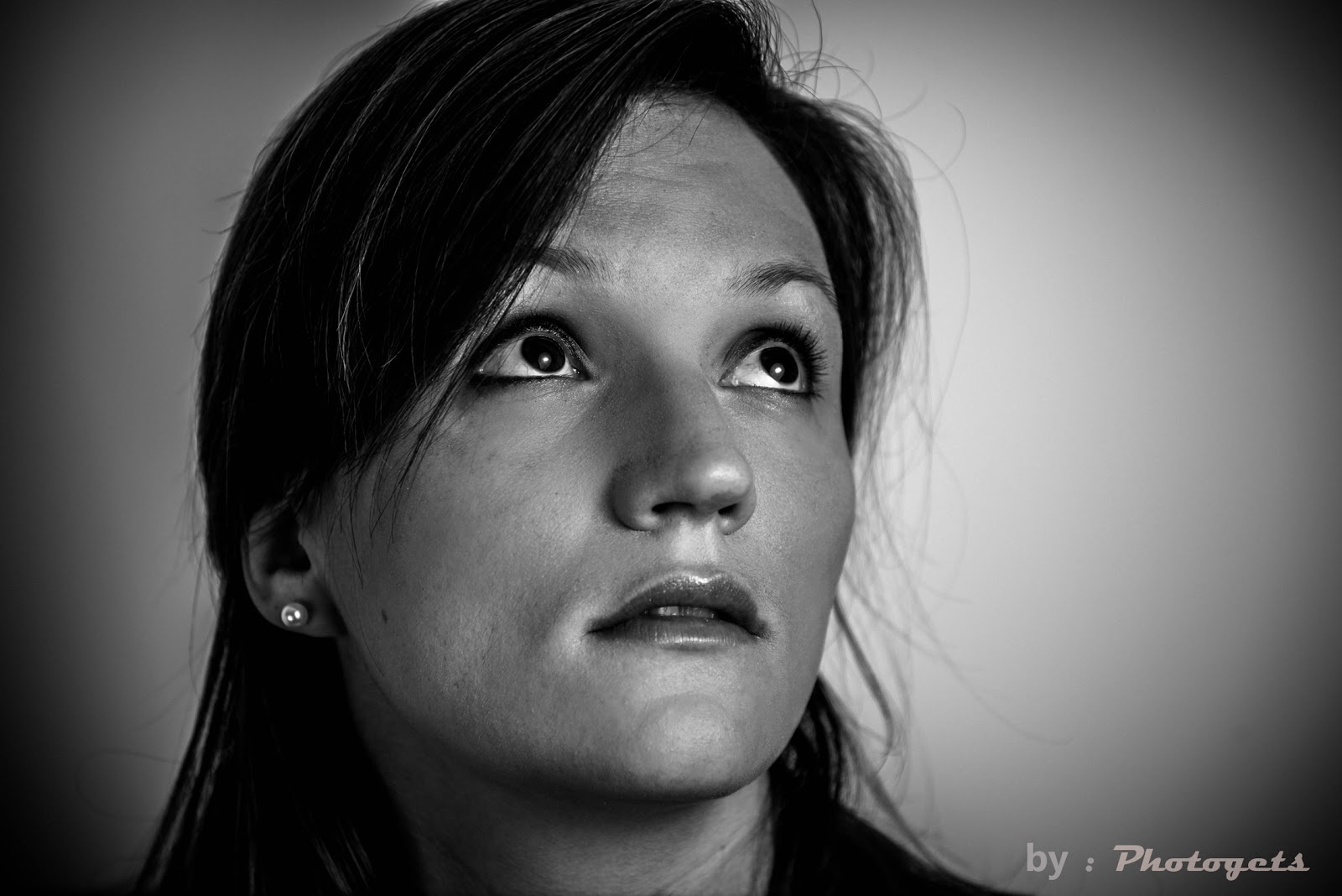 Curious Women Expression Photograph | (Photos Area