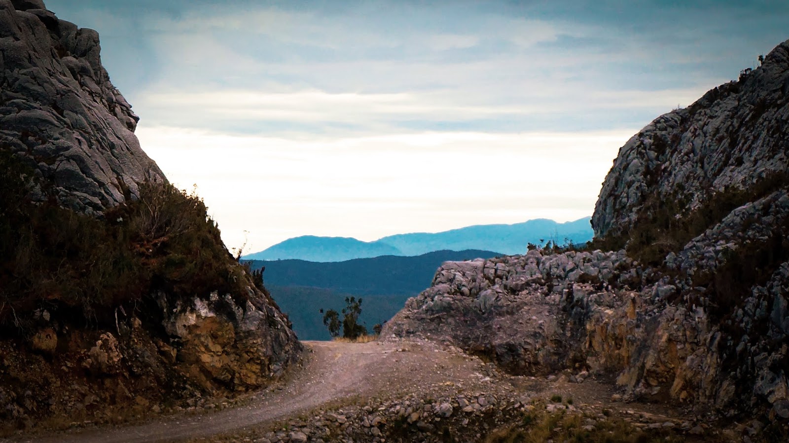 Jalan Raya Tertinggi di Indonesia 3600 MDPL (1)