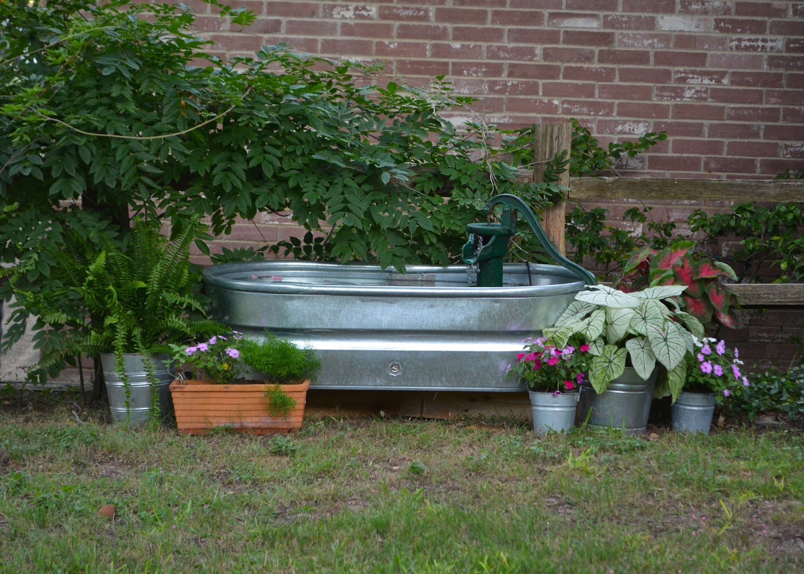 Let's Add Sprinkles: Our Farmhouse Chic Fountain