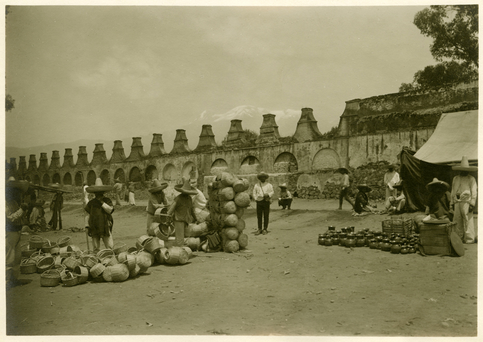 Everyday Life of Mexico in the Early 20th Century Through Hugo Brehme's ...