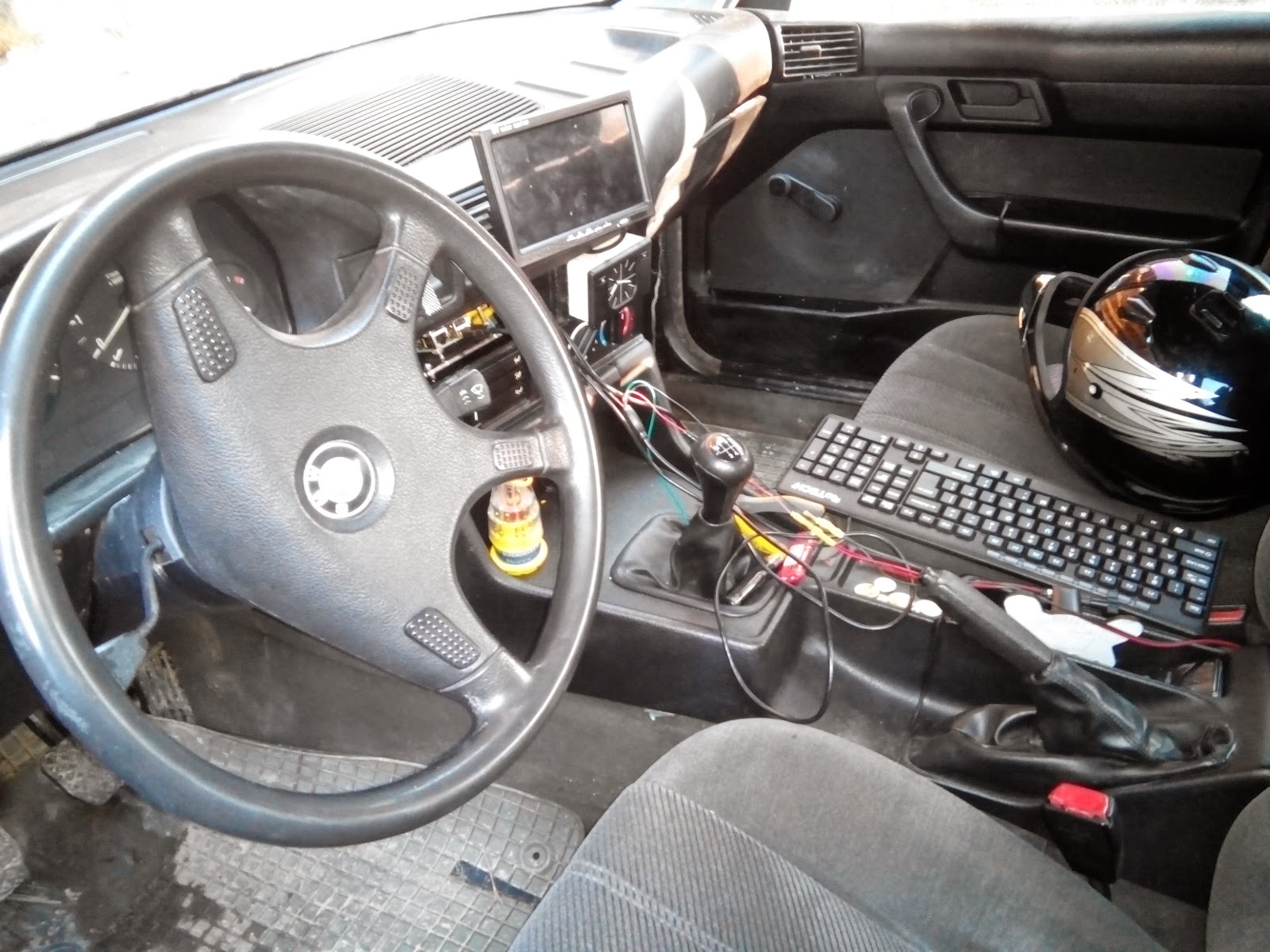 Xw0rkS Projects: Raspberry Pi Carputer project