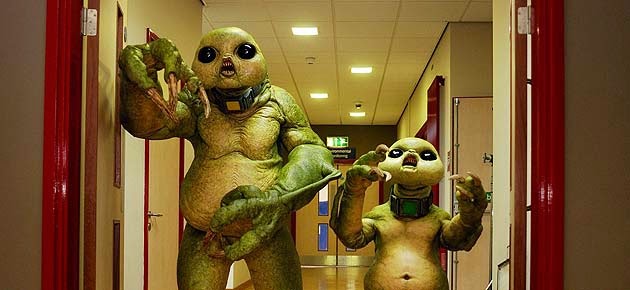 Doc Oho Reviews...: Revenge of the Slitheen written by Gareth Roberts ...