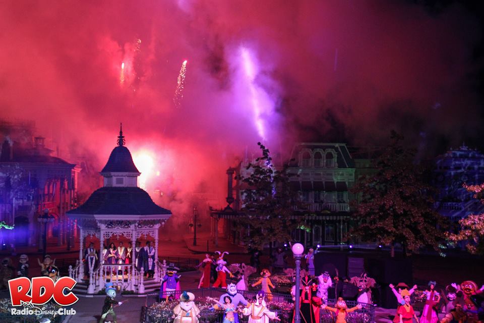 ImNotBad.com - A Jessica Rabbit Site: Roger Rabbit's Toontown Dream ...