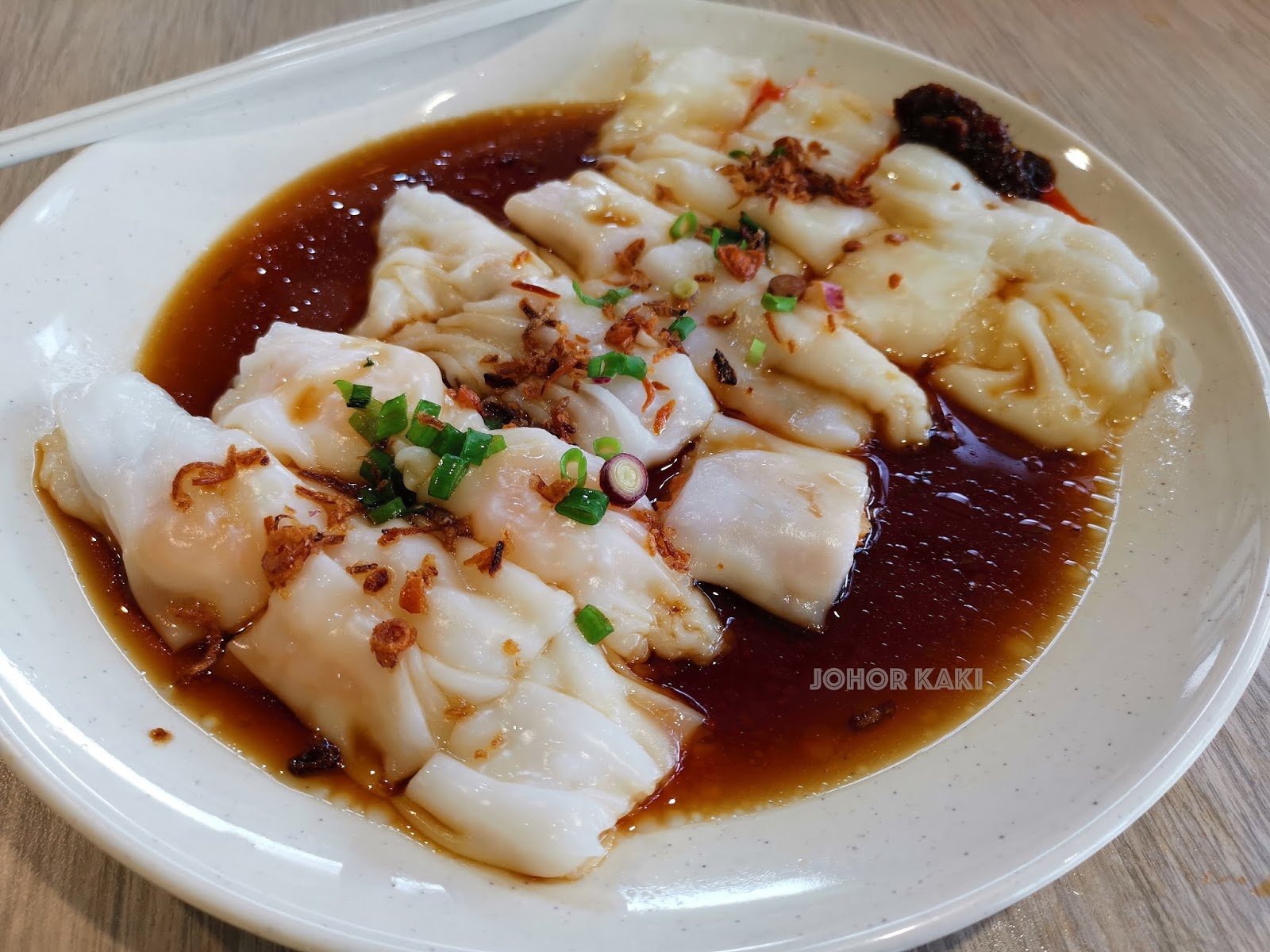 Freshly Made Hong Kong Chee Cheong Fun (Rice Rolls). Marsiling Mall ...