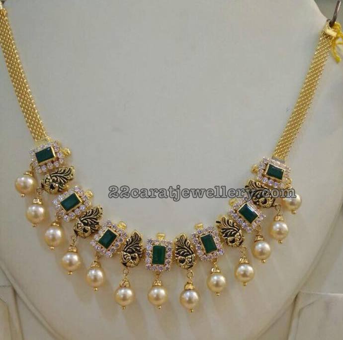 Simple Peacock Emerald Short Necklace - Jewellery Designs