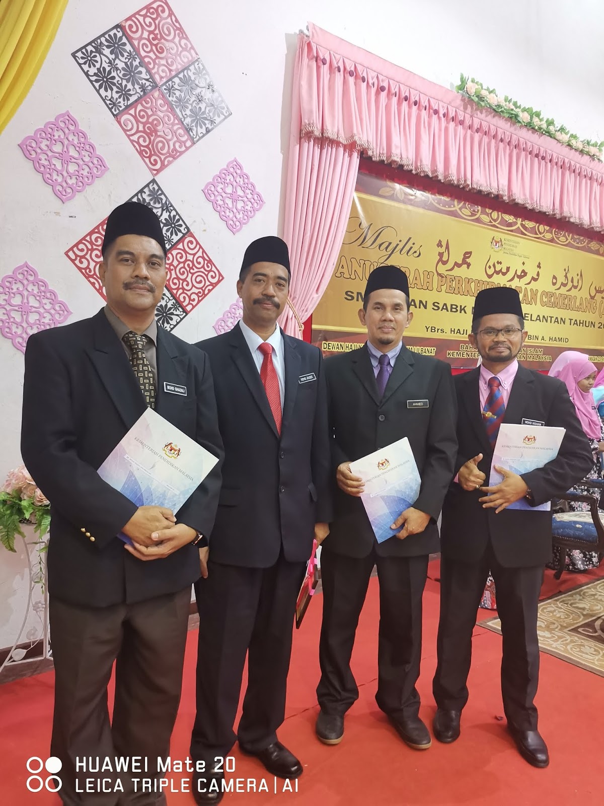 SMK AGAMA MELOR: Majlis Anugerah Perkhidmatan Cemerlang (APC) SMKA dan ...