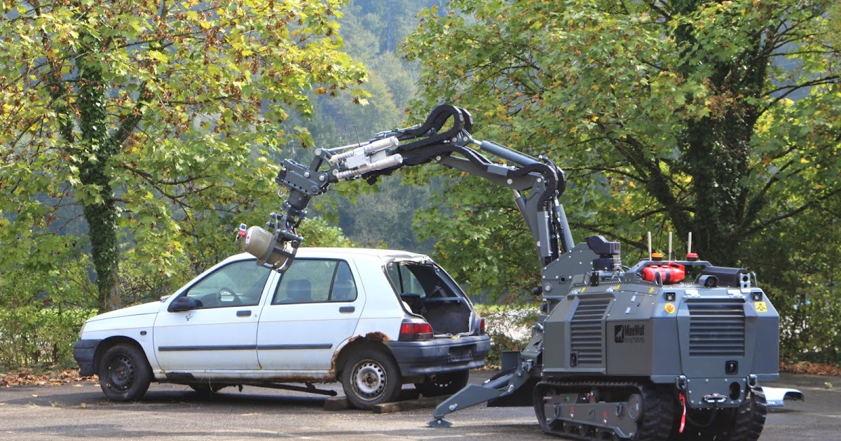 MILITARY TECHNOLOGY: IDEX 2015: MICRO MineWolf (MW50) - Protecting ...