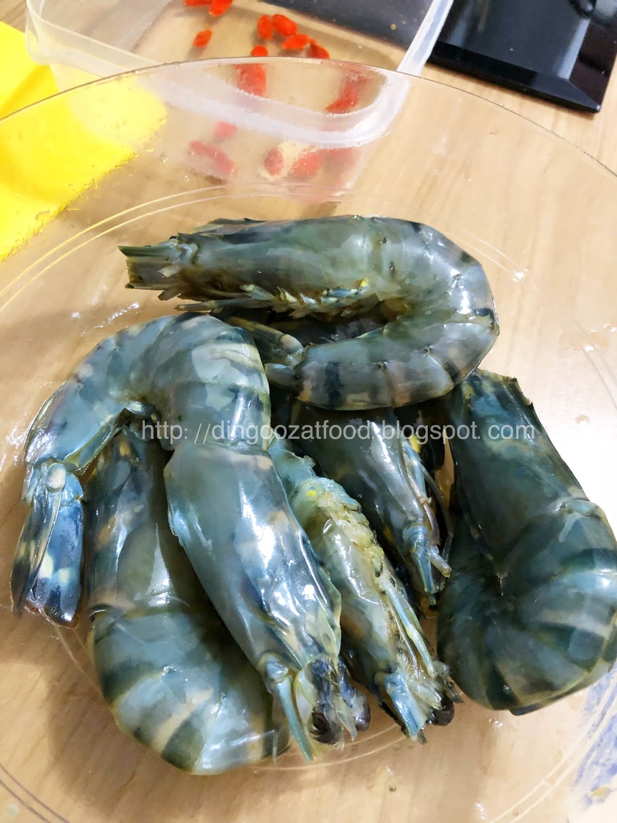 Miki's Food Archives : Steamed Drunken Prawn with Angelica (Dang Gui ...