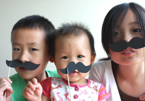little papercuts: diy paper moustaches