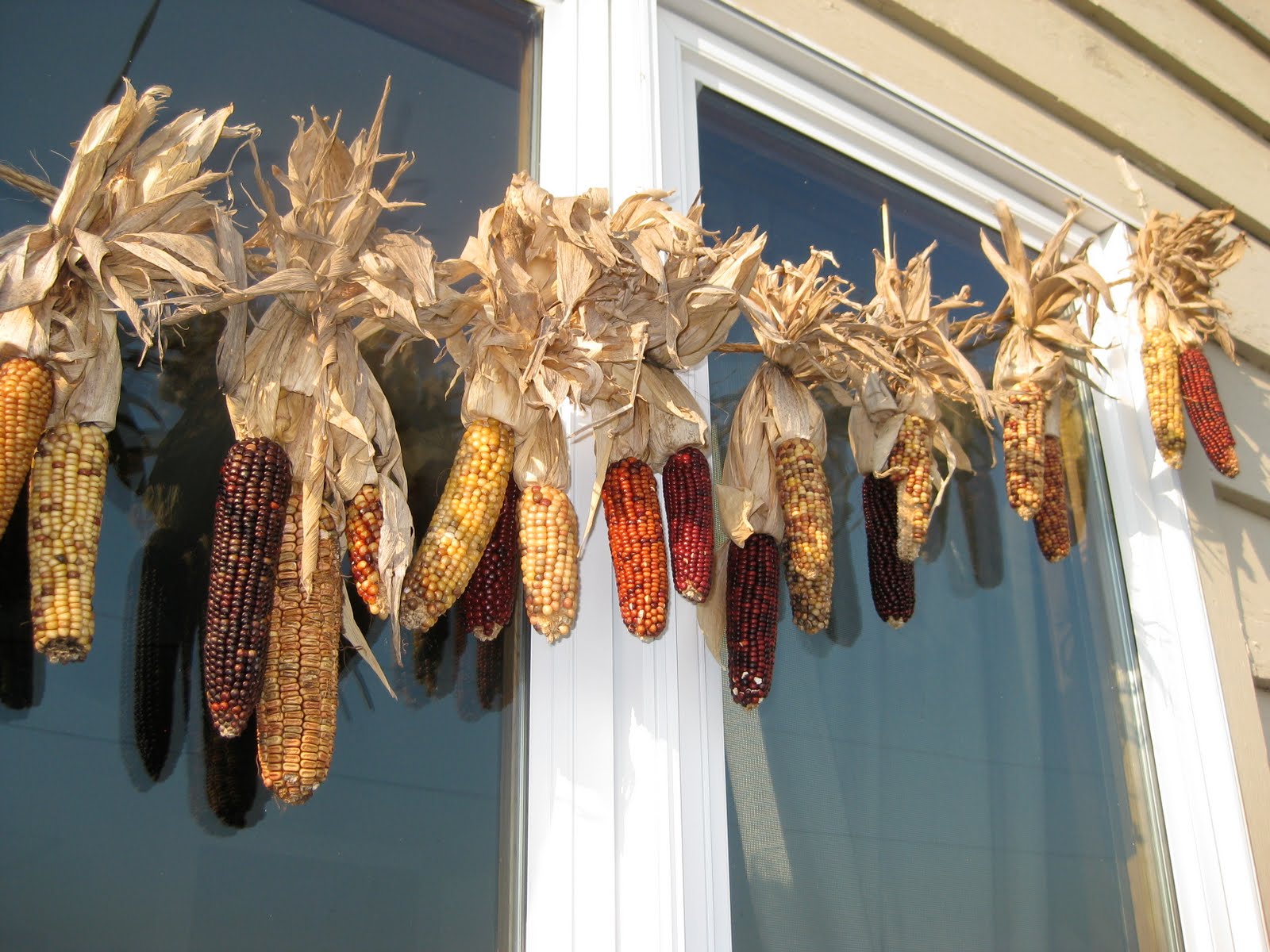 Bits & Pieces, This & That: Make a Garland of Indian Corn
