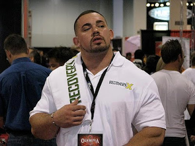 Worldwide Bodybuilders: US strongman Kevin Nee