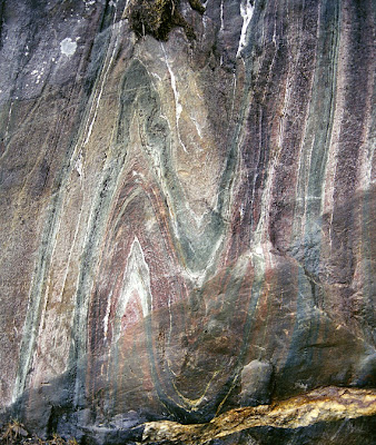 CIENCIAS DE LA TIERRA: LAS DEFORMACIONES DE LAS ROCAS: PLIEGUES Y FRACTURAS