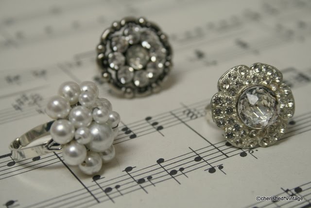cherished*vintage: Pretty Buttons!