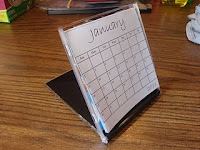 Totally Tutorials: Tutorial - How to Make a CD Case Calendar